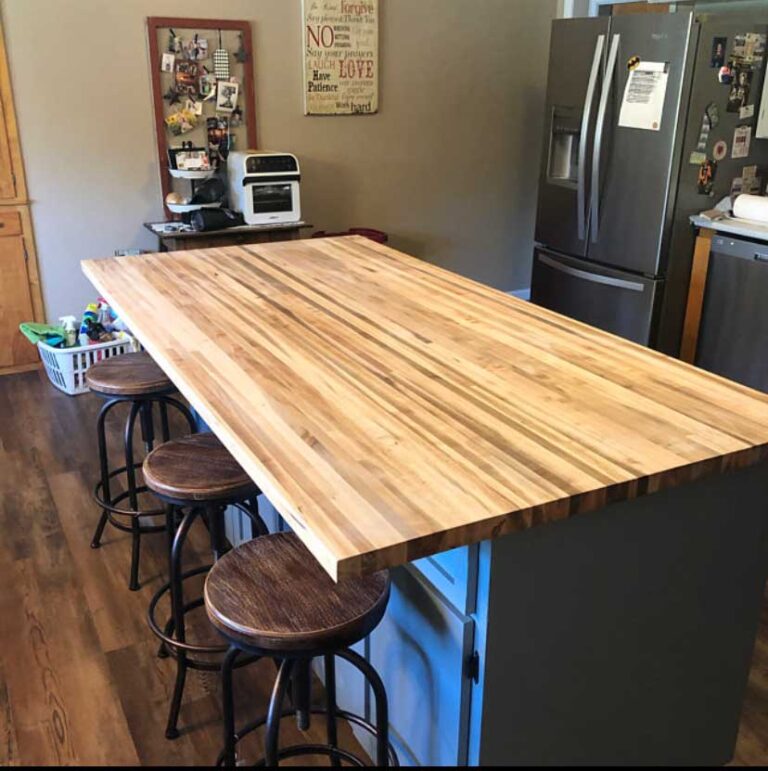 Edge Grain Counter Top – Blend of Light and Dark Maple – Tooill Cabinets